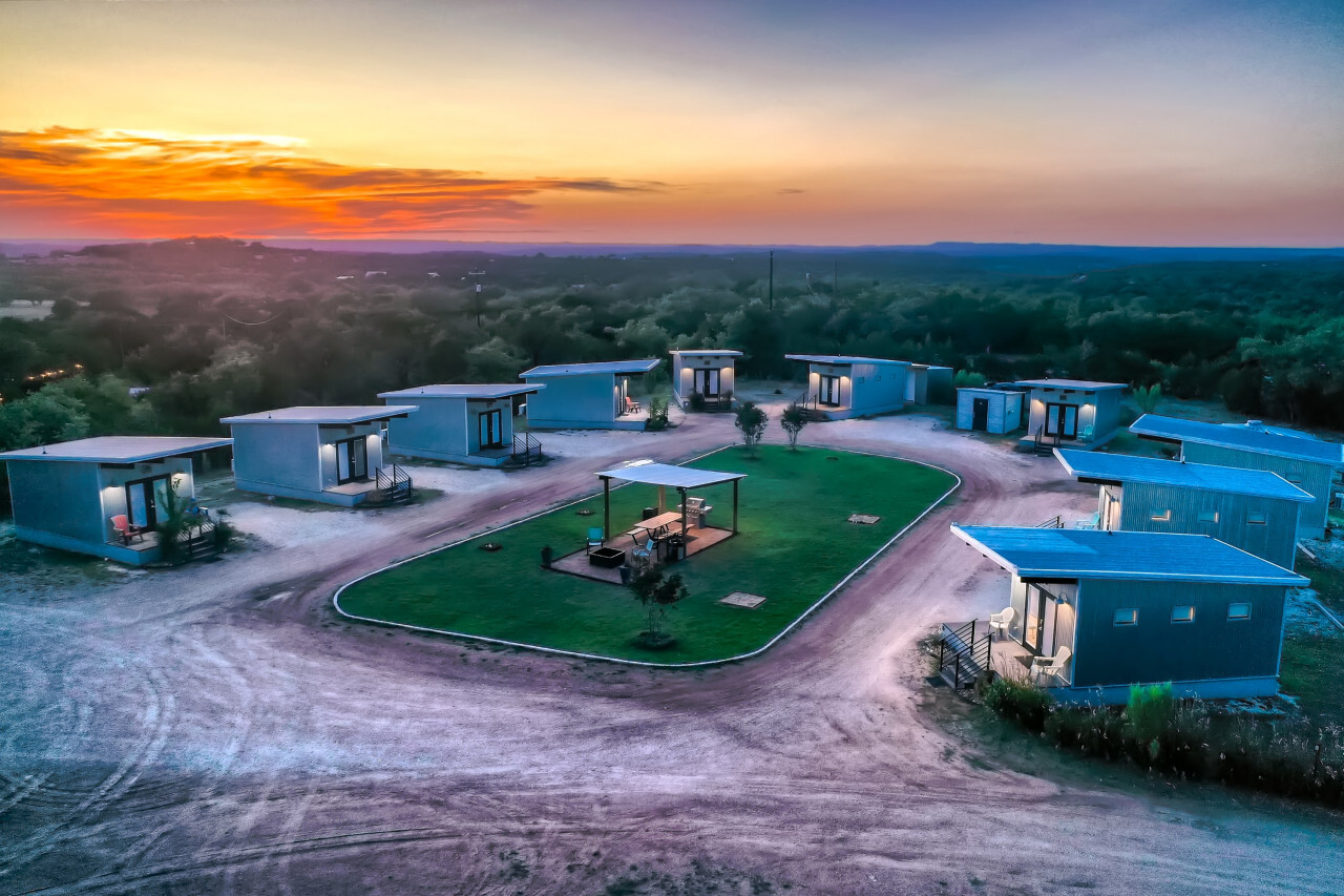 5 Cabin Rentals for Large Groups in Stunning Destinations - Nook Outdoors